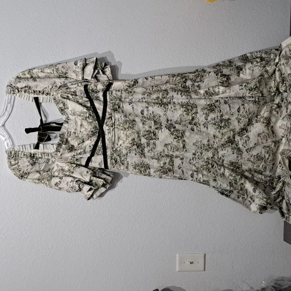 ANTONIO MELANI | Dresses | Antonio Melani X Nicola Bathie Hallie ...